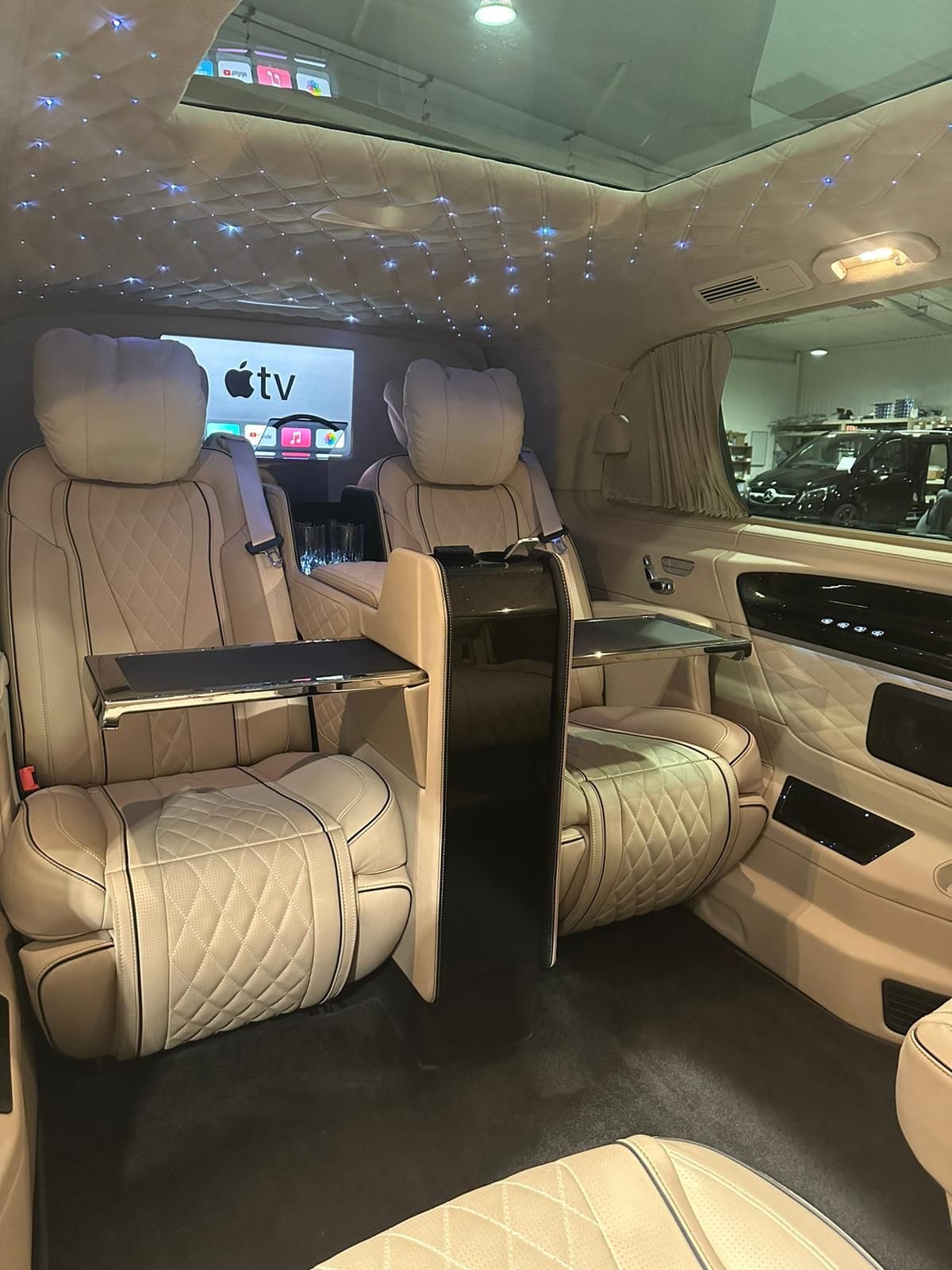 Mercedes-Benz Senzati Jet Class - Elegance Executive Travel